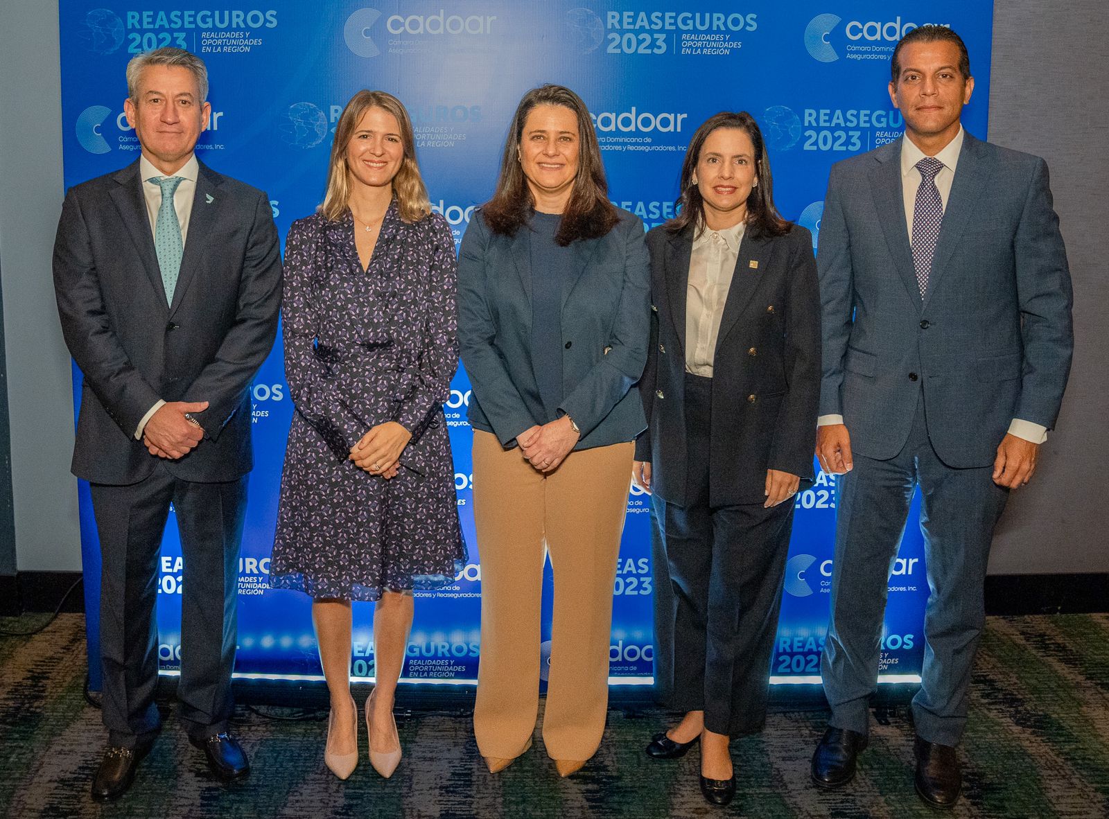 Foto-1-James-Garcia-Marcela-Mazzochetti-Carla-Ballarin-Linda-Sanchez ...